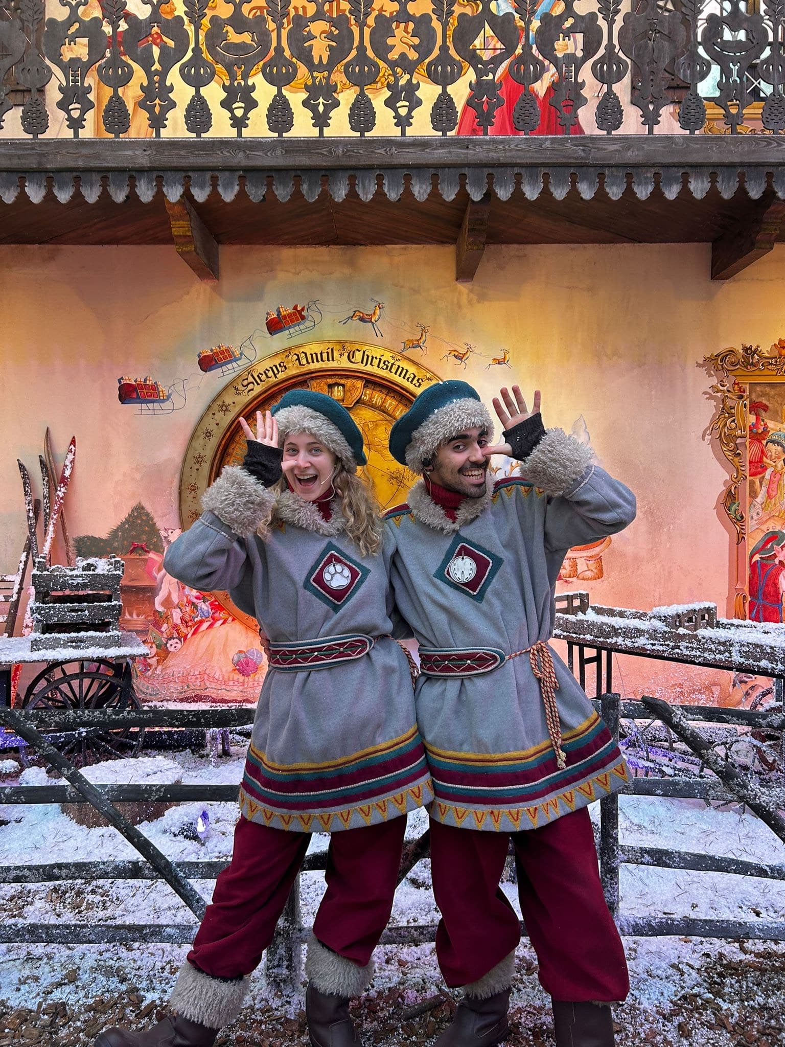 Performing Arts graduates in seasonal roles this Christmas